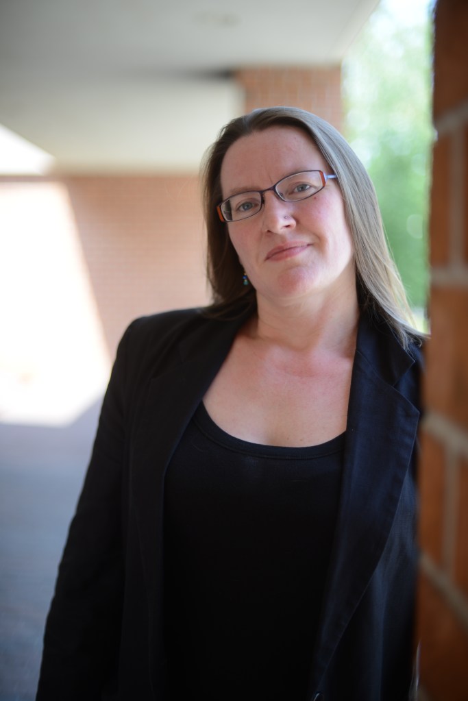 Interview with ELIZABETH BEAR | Civilian Reader